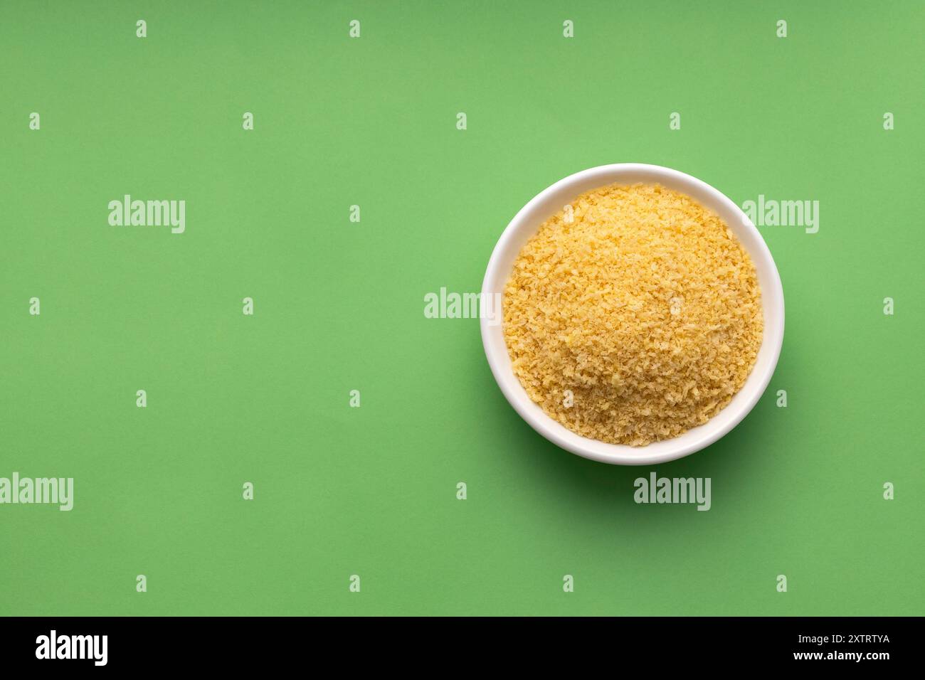 Crunchy yellow panko bread hi-res stock photography and images - Alamy