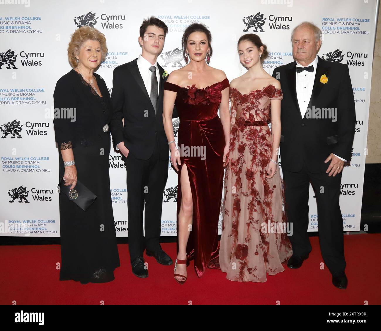 Patricia Fair, Dylan Michael Douglas, Catherine Zeta Jones, Carys Zeta ...