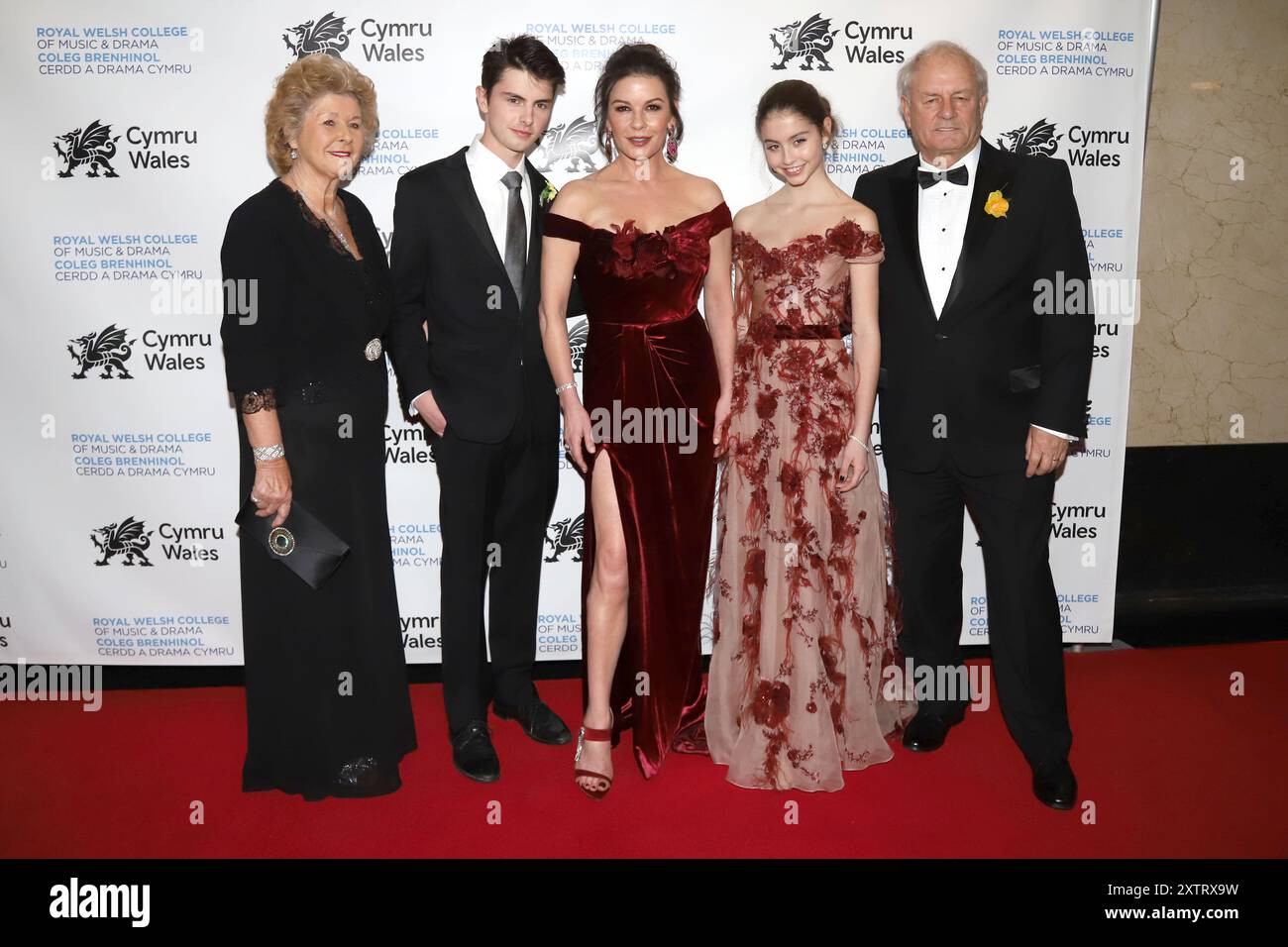 Patricia Fair, Dylan Michael Douglas, Catherine Zeta Jones, Carys Zeta ...