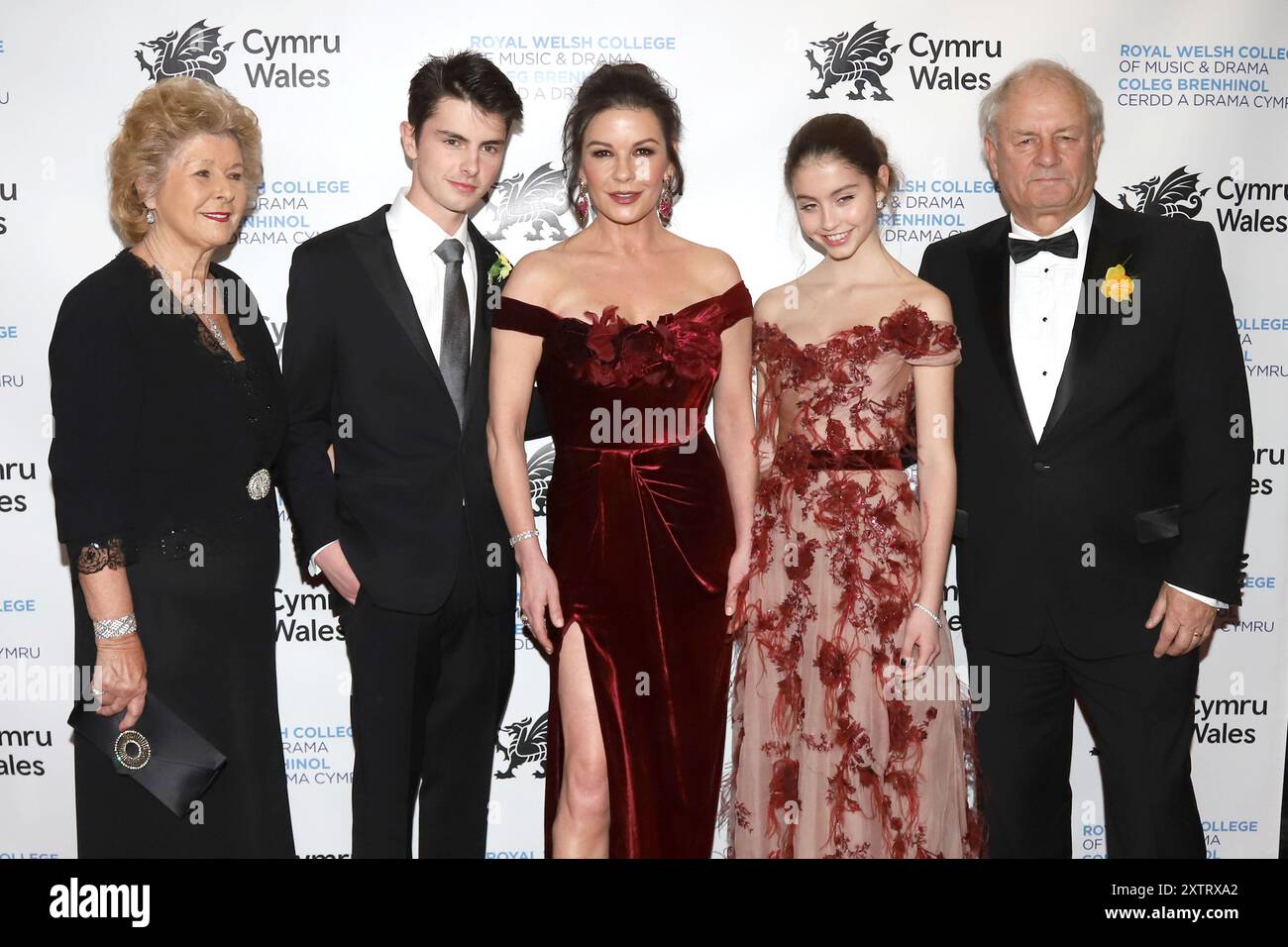 Patricia Fair, Dylan Michael Douglas, Catherine Zeta Jones, Carys Zeta ...