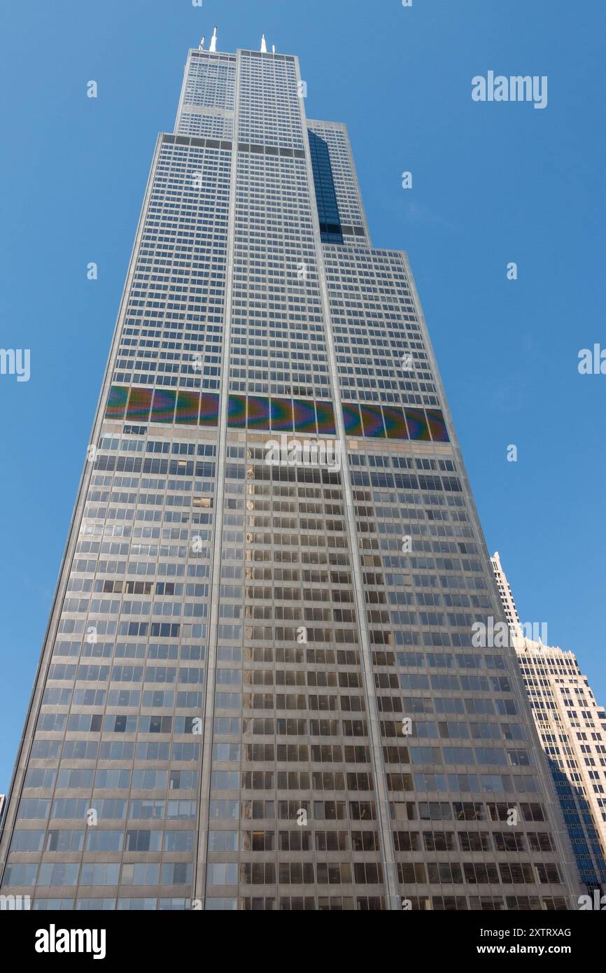 Iconic willis tower hi-res stock photography and images - Alamy