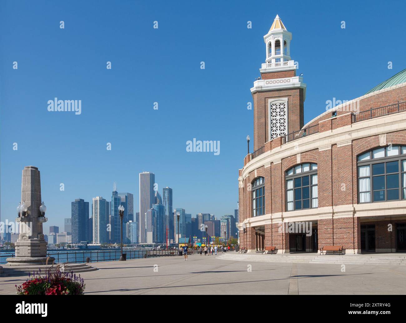 The Navy pier and the skyline with Modern Architecture Tower Buildings ...