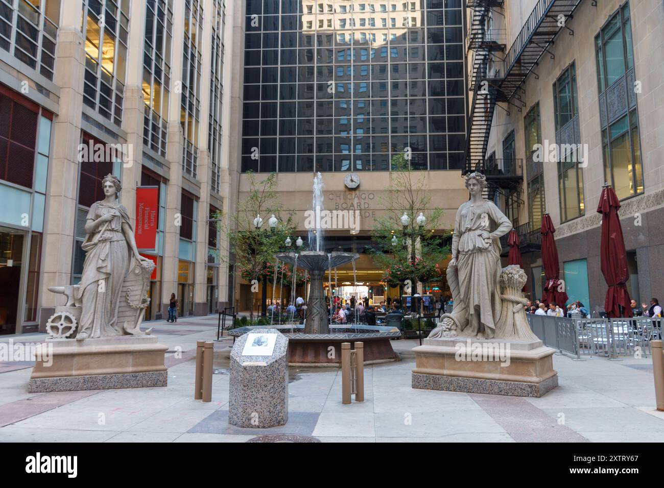The Chicago Board of Trade Building in Downtown Chicago, Illinois ...