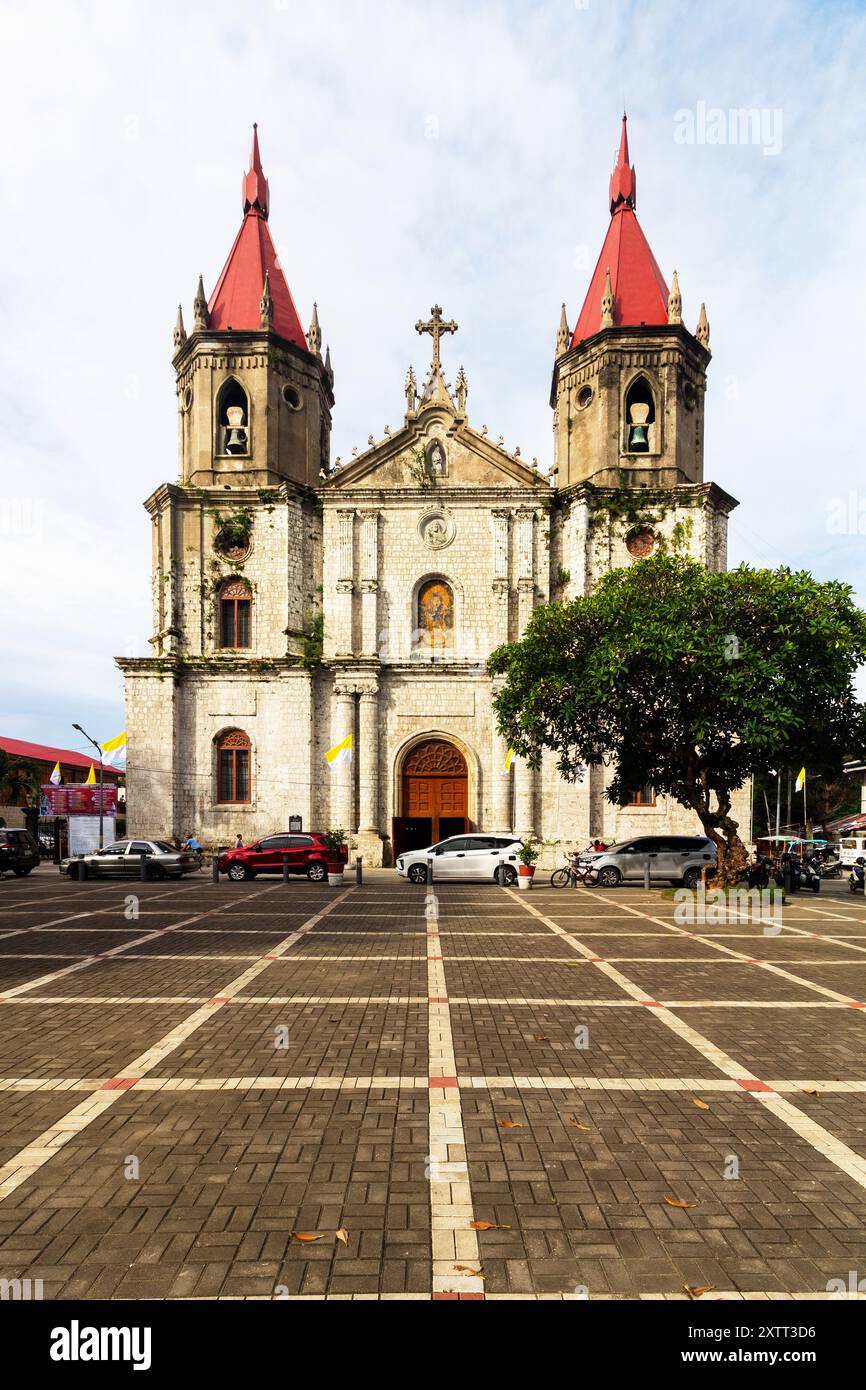Facade of the Santa Ana Parish Church in Molo District, Iloilo City ...