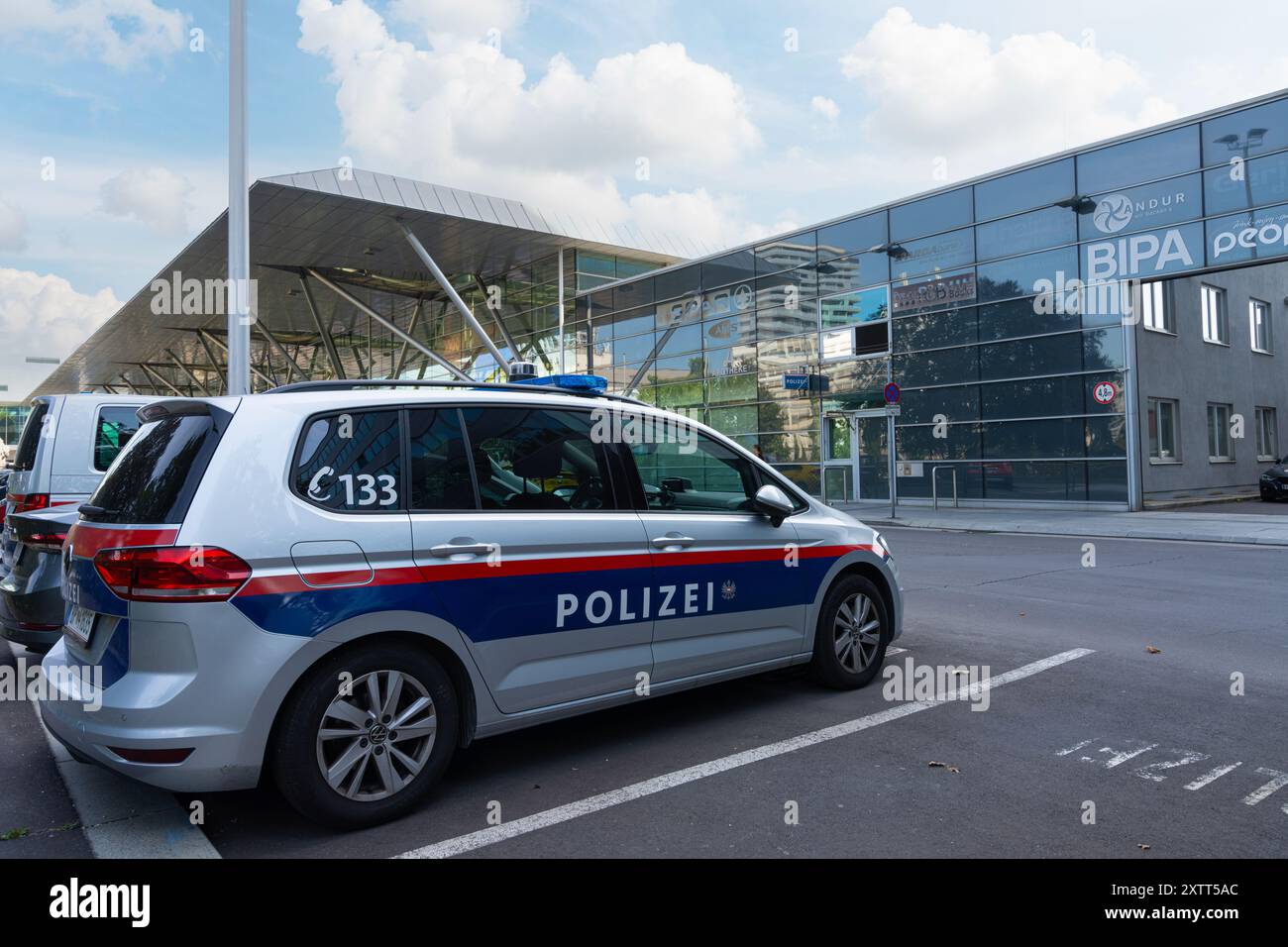 Linz, Austria. August 12, 2024. a police car in front of the central ...