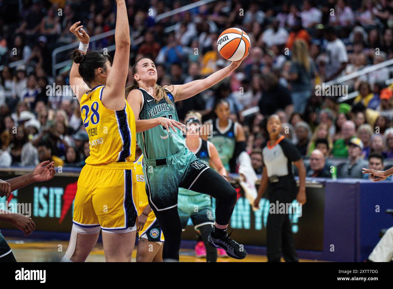 New York Liberty guard Sabrina Ionescu (20) shoots against Los Angeles ...