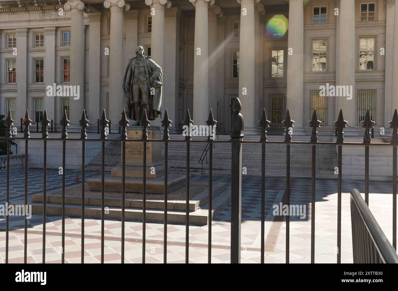 Dc plaza sculpture hi-res stock photography and images - Alamy