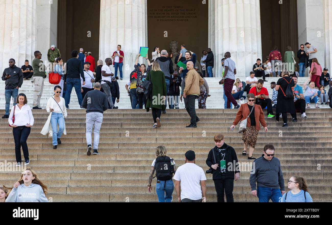 Washington DC, USA - Oct. 10, 2022: Crowds of tourists visiting Lincoln ...