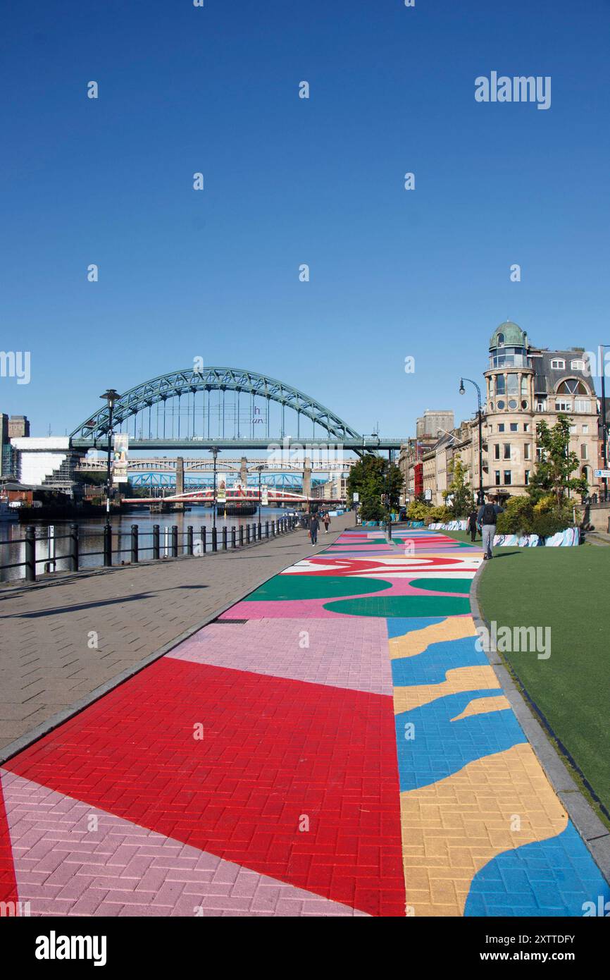 tyne bridge coat hanger design over the river tyne between newcastle ...