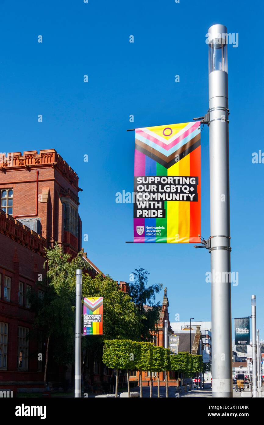 Newcastle university logo hi-res stock photography and images - Alamy