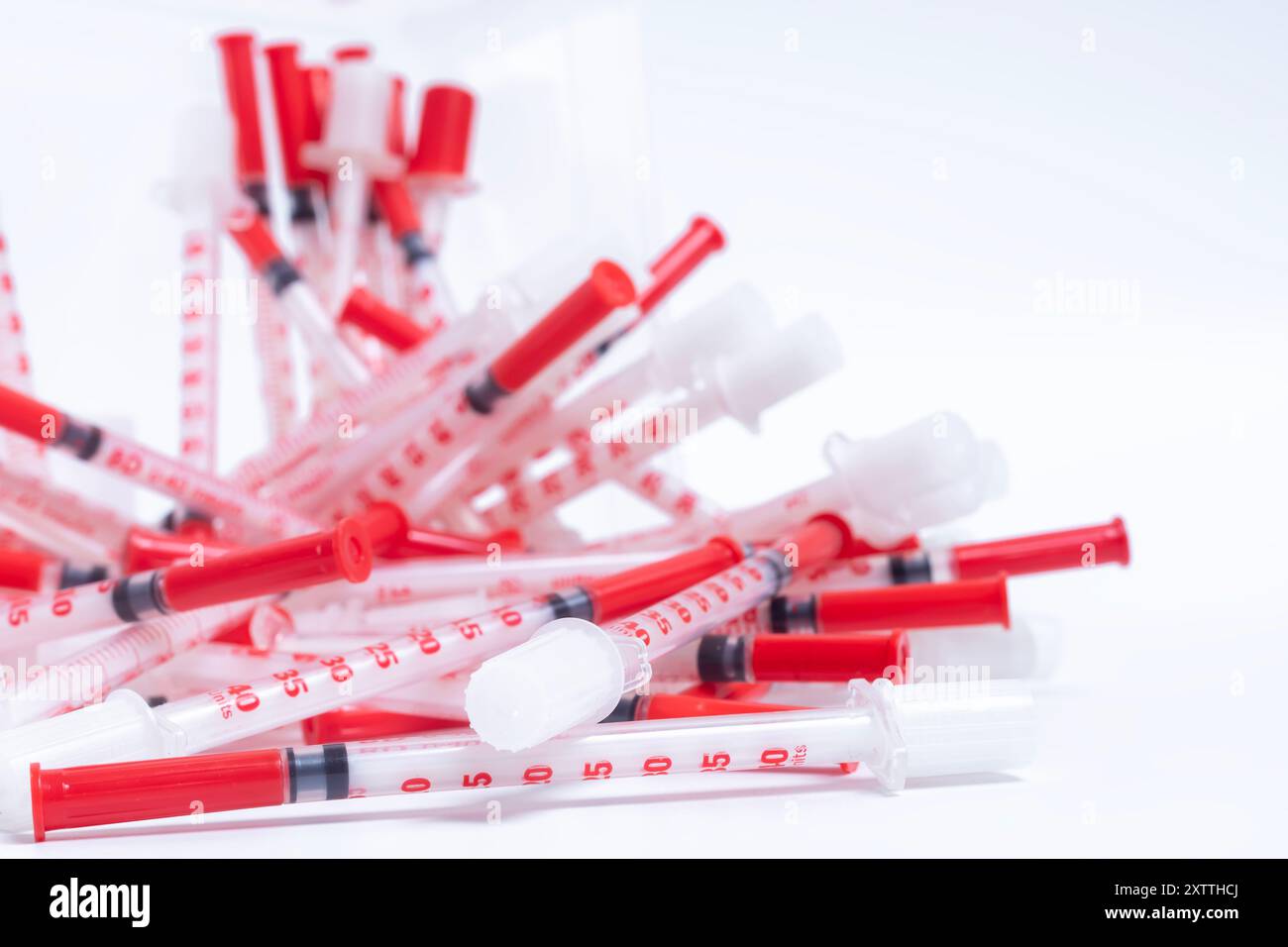 Healthcare medical syringes insulin hi-res stock photography and images ...