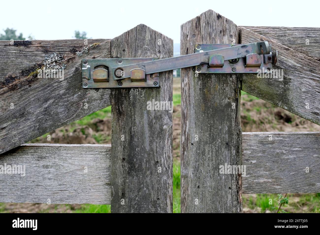 Closed field entrance hi-res stock photography and images - Alamy