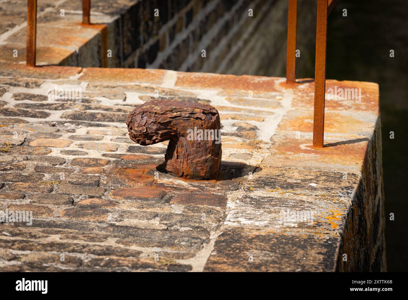 Mooring structure hi-res stock photography and images - Alamy