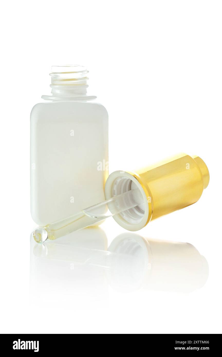 Pipette transparent cosmetic liquid Cut Out Stock Images & Pictures - Alamy