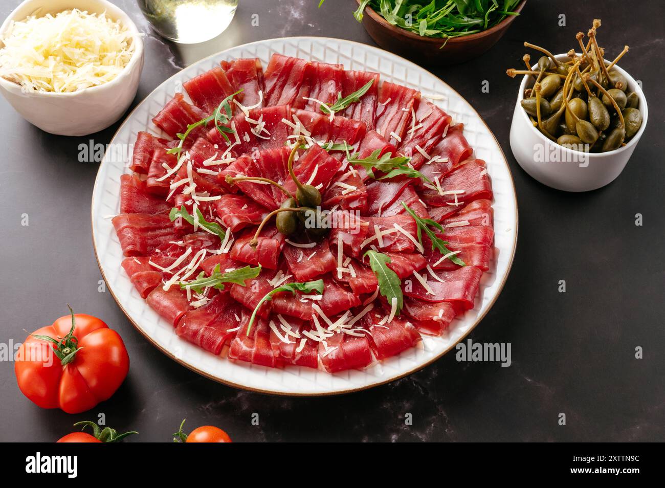 Beef carpaccio rucola parmesan hi-res stock photography and images - Alamy