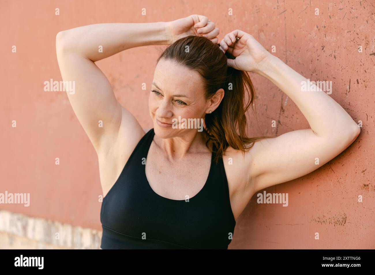 Solo female heath and wellness fitness coach Stock Photo - Alamy