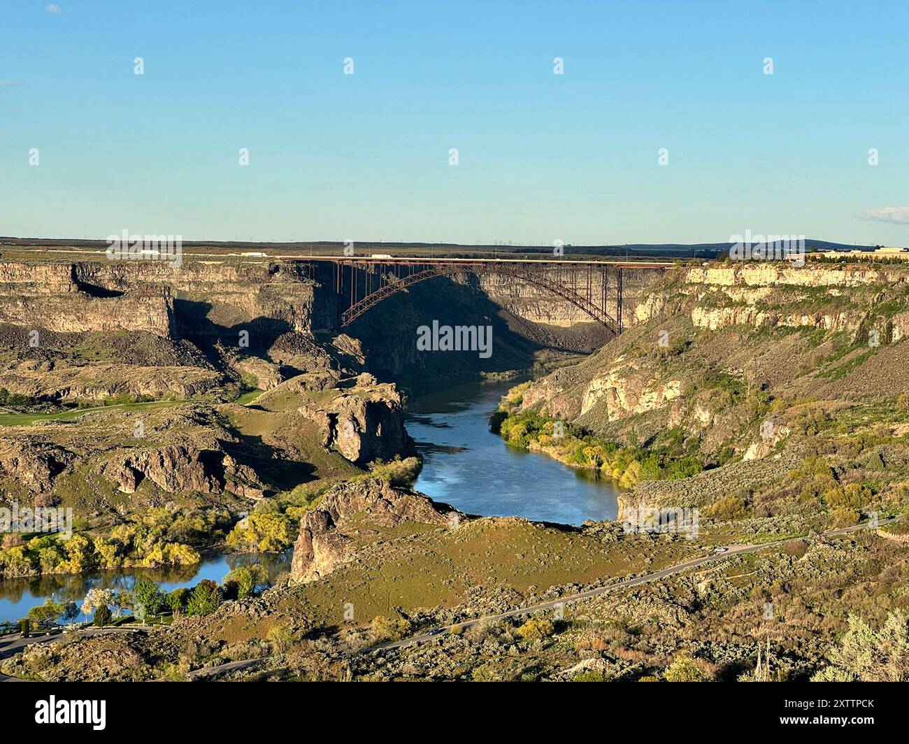 Metal bridge over Snake River Stock Photo - Alamy