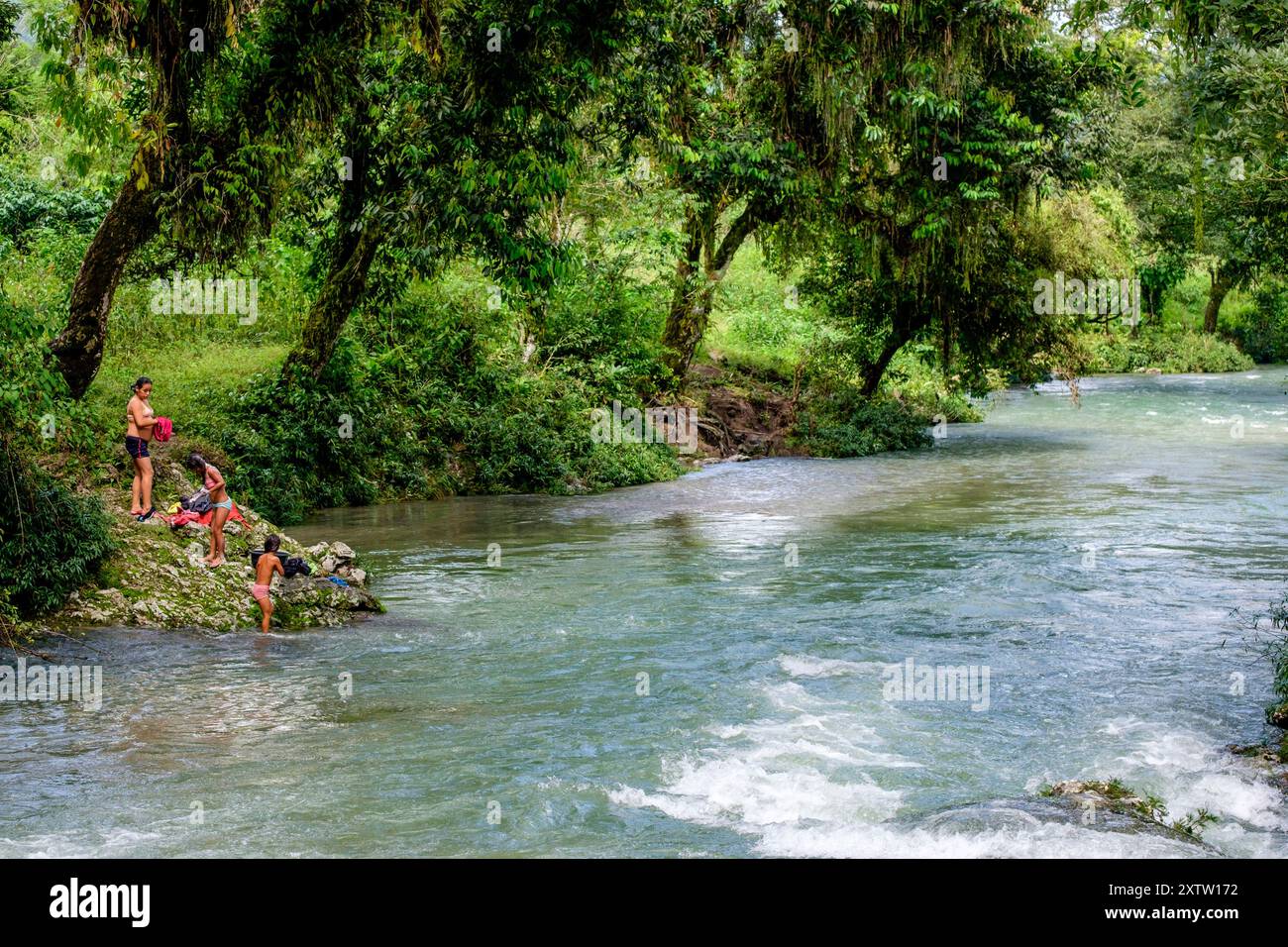 Cuatro Chorros River, Lancetillo - La Parroquia, Northern Transversal ...