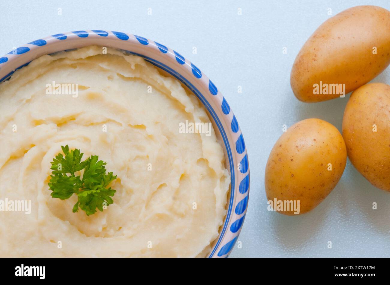 Crema vegetal hi-res stock photography and images - Alamy