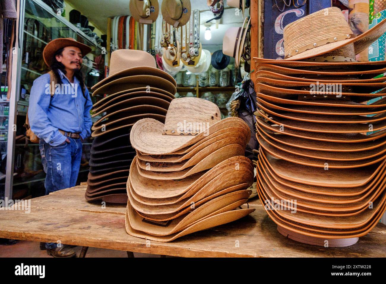 traditional hat shop, traditional market, Nebaj, Quiché Department ...