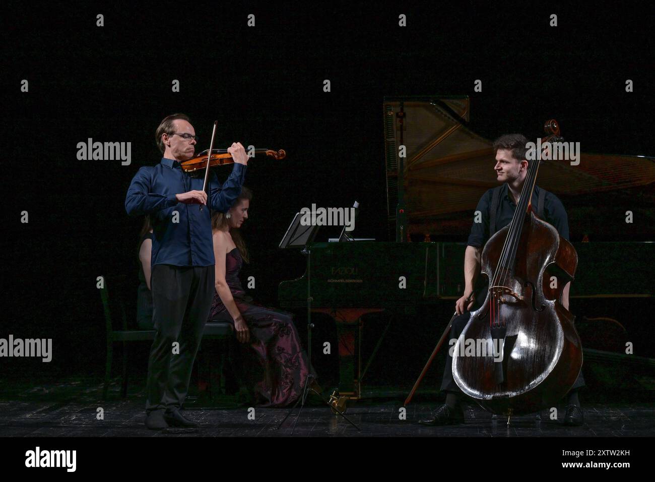 Konzert Schuberts Forellenquintett , mit Benjamin Schmid, im ...