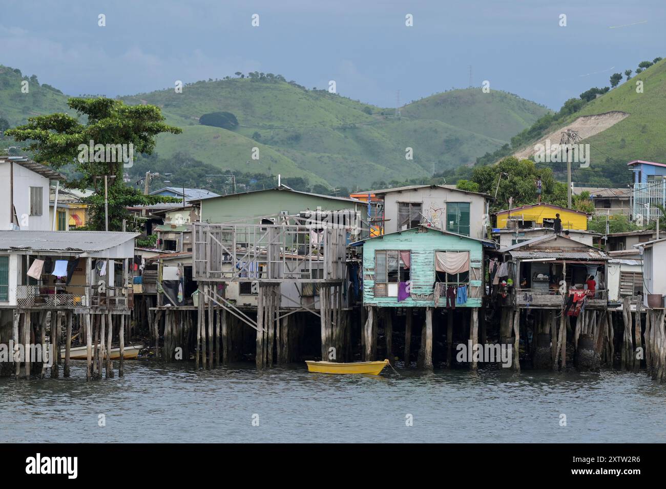 PAPUA NEW GUINEA, Port Moresby, Koki Wanigela village / PAPUA NEUGUINEA ...
