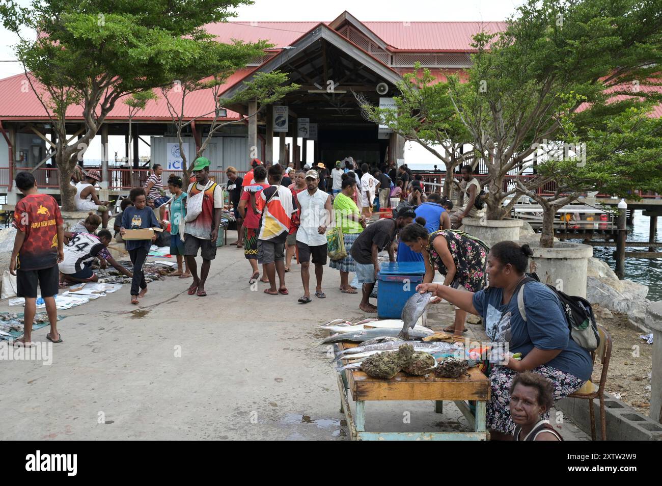 PAPUA NEW GUINEA, Port Moresby, Koki fish market / PAPUA NEUGUINEA ...