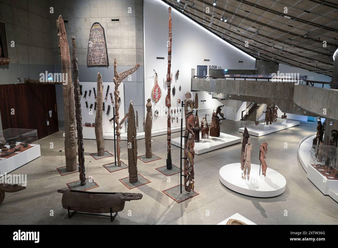 PAPUA NEW GUINEA, Port Moresby, National Museum and Art Gallery / PAPUA ...