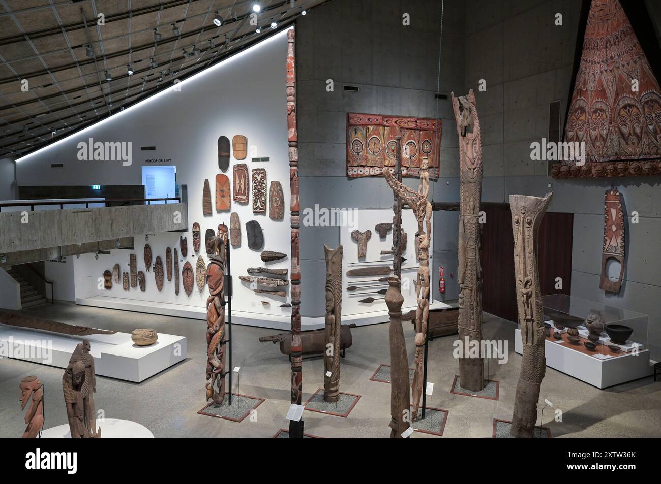 PAPUA NEW GUINEA, Port Moresby, National Museum and Art Gallery / PAPUA ...