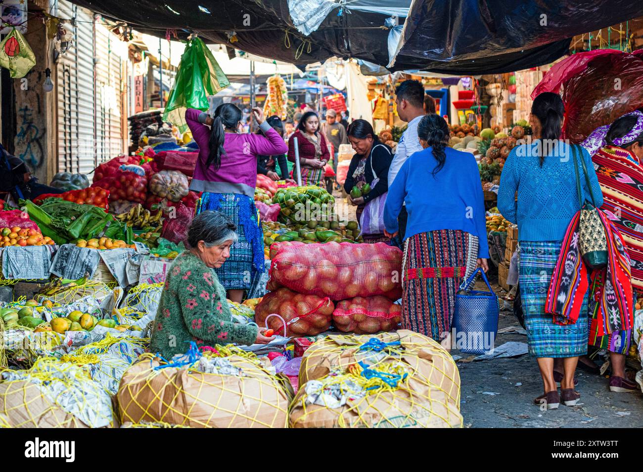 outdoor market, Santa Cruz del Quiché ,Guatemala, Central America Stock ...