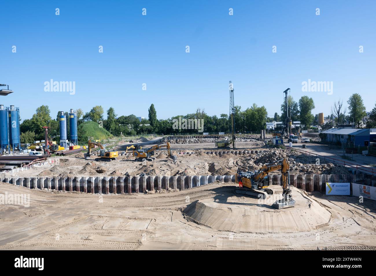 16 August 2024, Berlin: The construction site of the new filter and UV ...