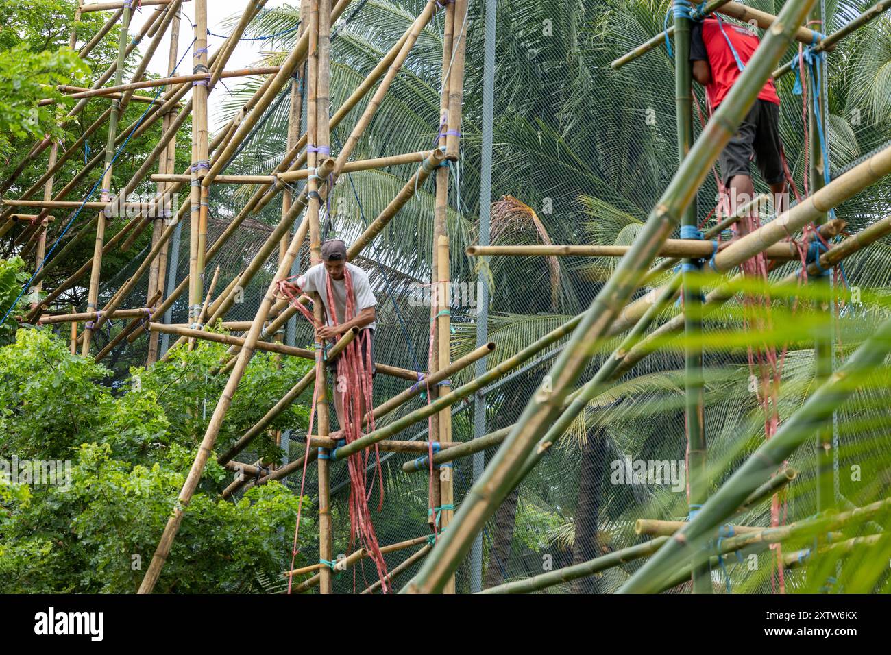 Gerust aus bambus hi-res stock photography and images - Alamy