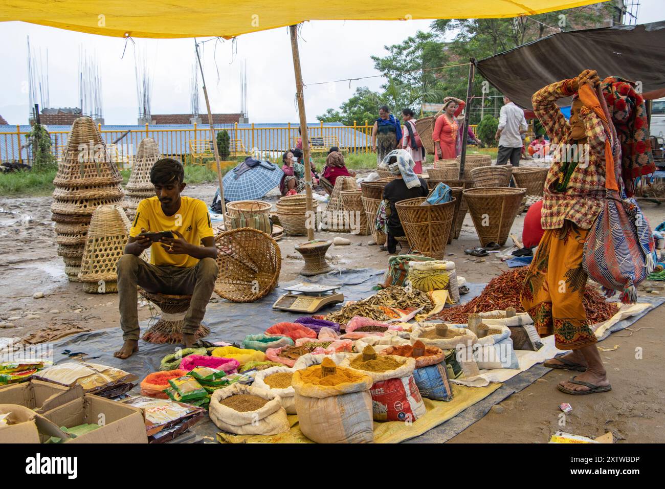 Village haat hi-res stock photography and images - Alamy