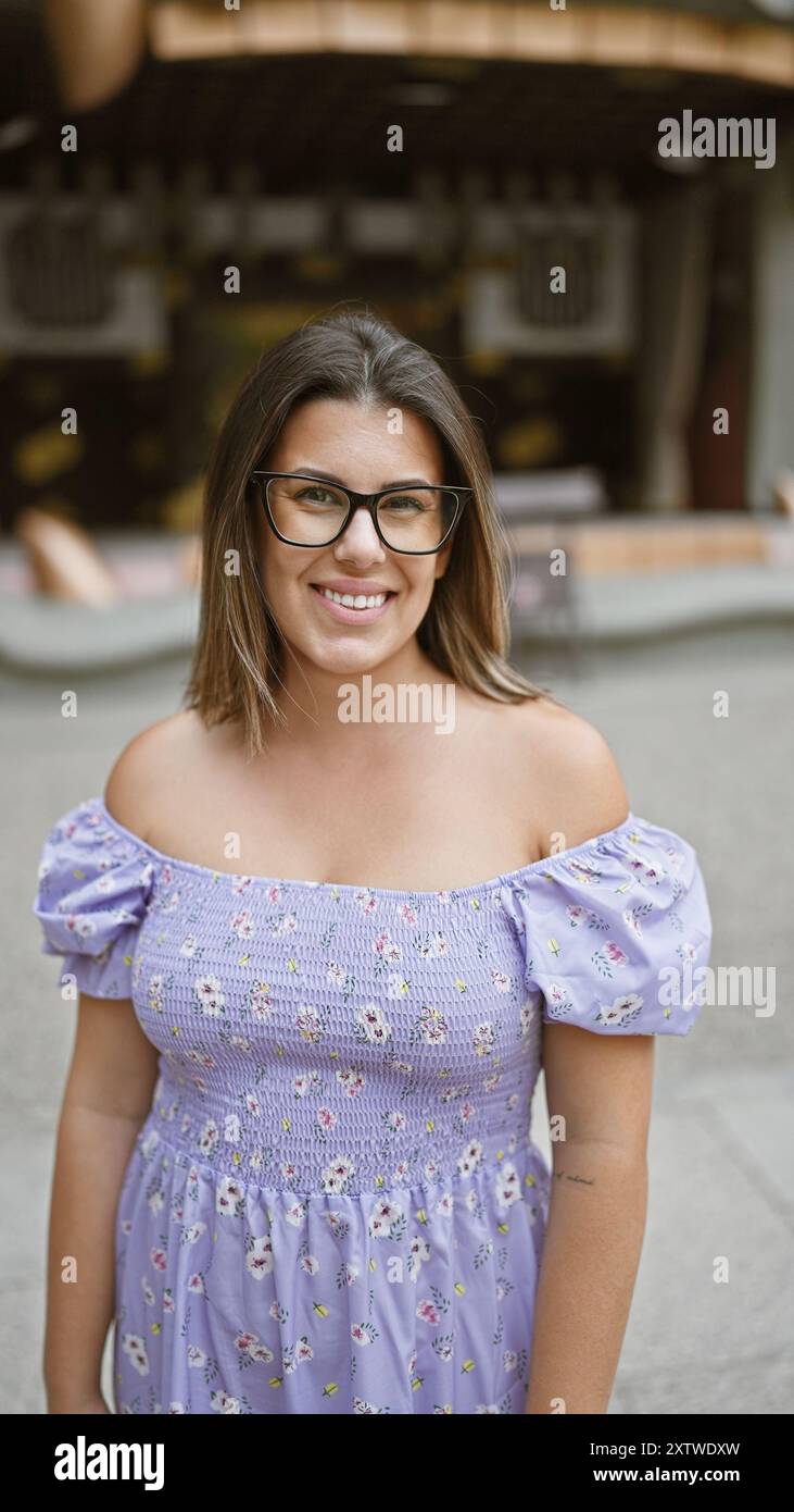 Osaka tourist poses hi-res stock photography and images - Alamy