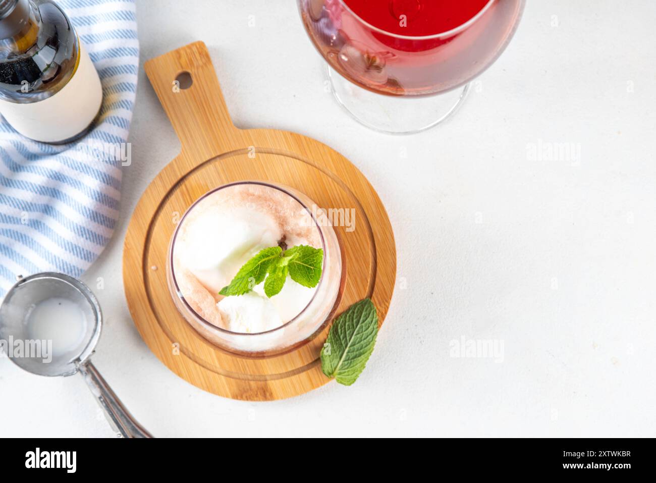 Wine Ice cream Floats cocktail, red wine cold drink with vanilla ice ...