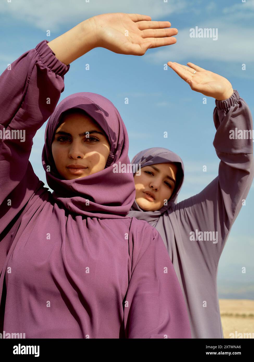 Modest pose hi-res stock photography and images - Alamy