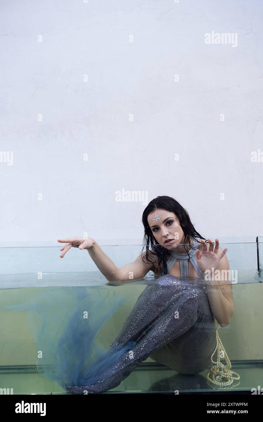 Mermaid capture hi-res stock photography and images - Alamy