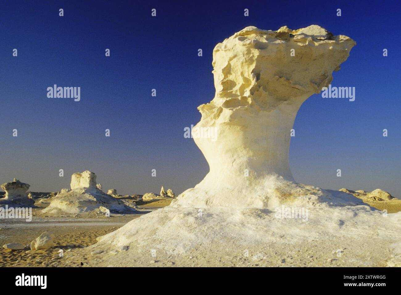 Rock formation in the White Desert, Egypt, White Desert, Egypt, Africa ...