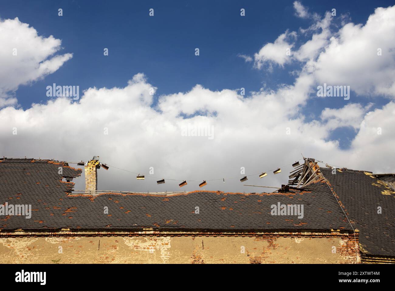 Roof damage hi-res stock photography and images - Alamy