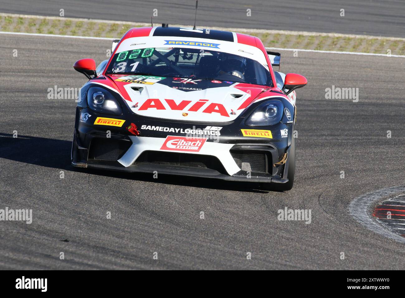 Finn Zulauf (DEU) /Josef Knopp (CZE), #31, Porsche 718 Cayman GT4 RS CS, Team: AVIA W&S ...