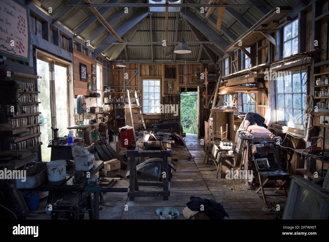 Cluttered tools hi-res stock photography and images - Alamy