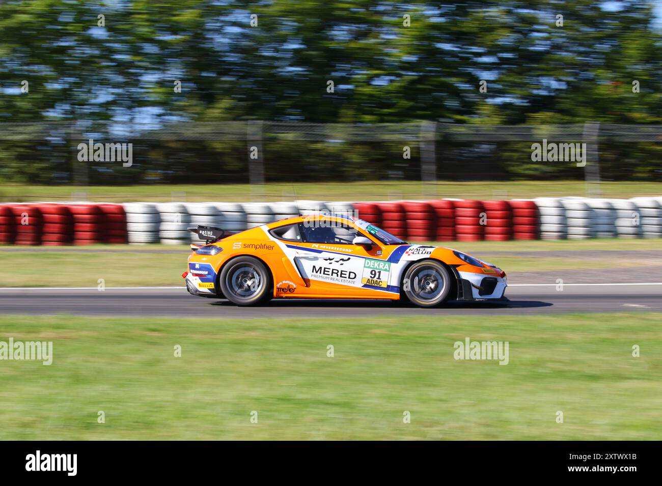 Ivan Ekelchik (ARM) / Ferdinand Winter (DEU), #91 Porsche 718 Cayman ...