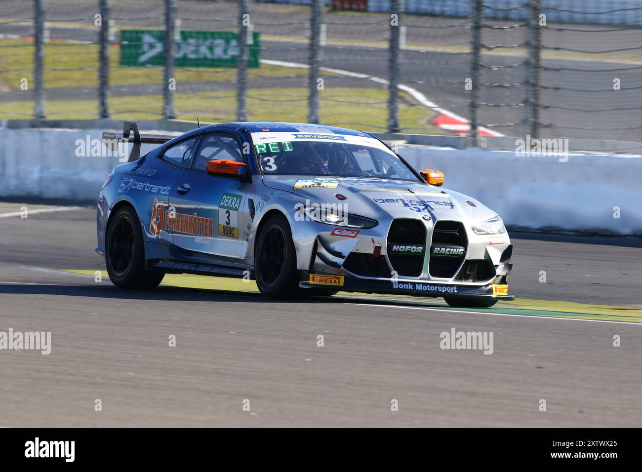 Tim Reiter (DEU) / Leon Wassertheurer (DEU), #3, BMW M4 GT4, Team ...