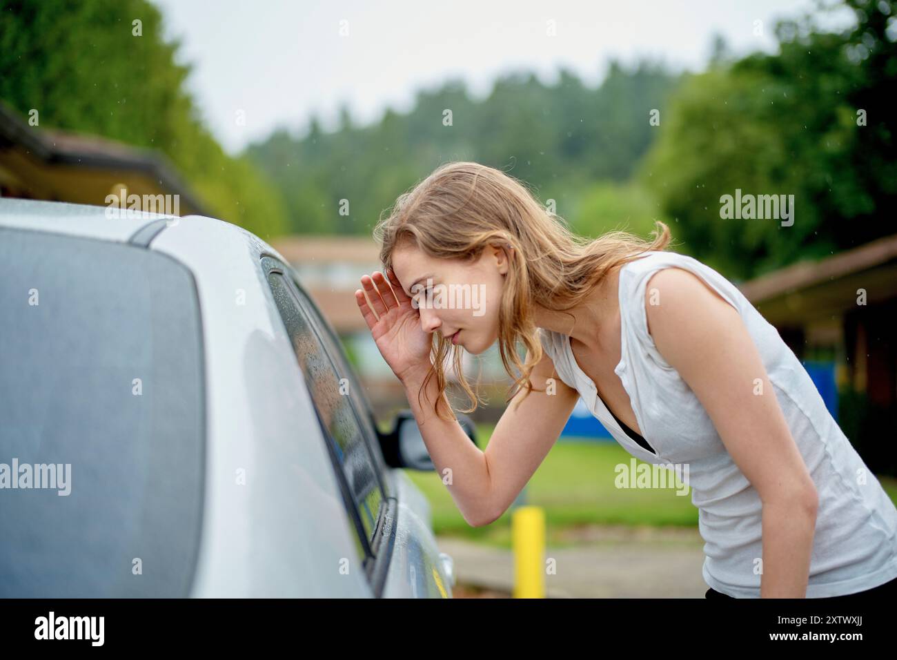 Bright day parking hi-res stock photography and images - Alamy