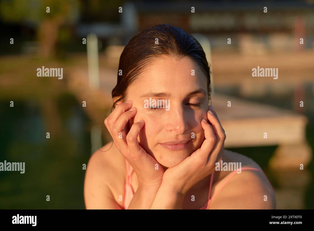 Womeyes hi-res stock photography and images - Alamy