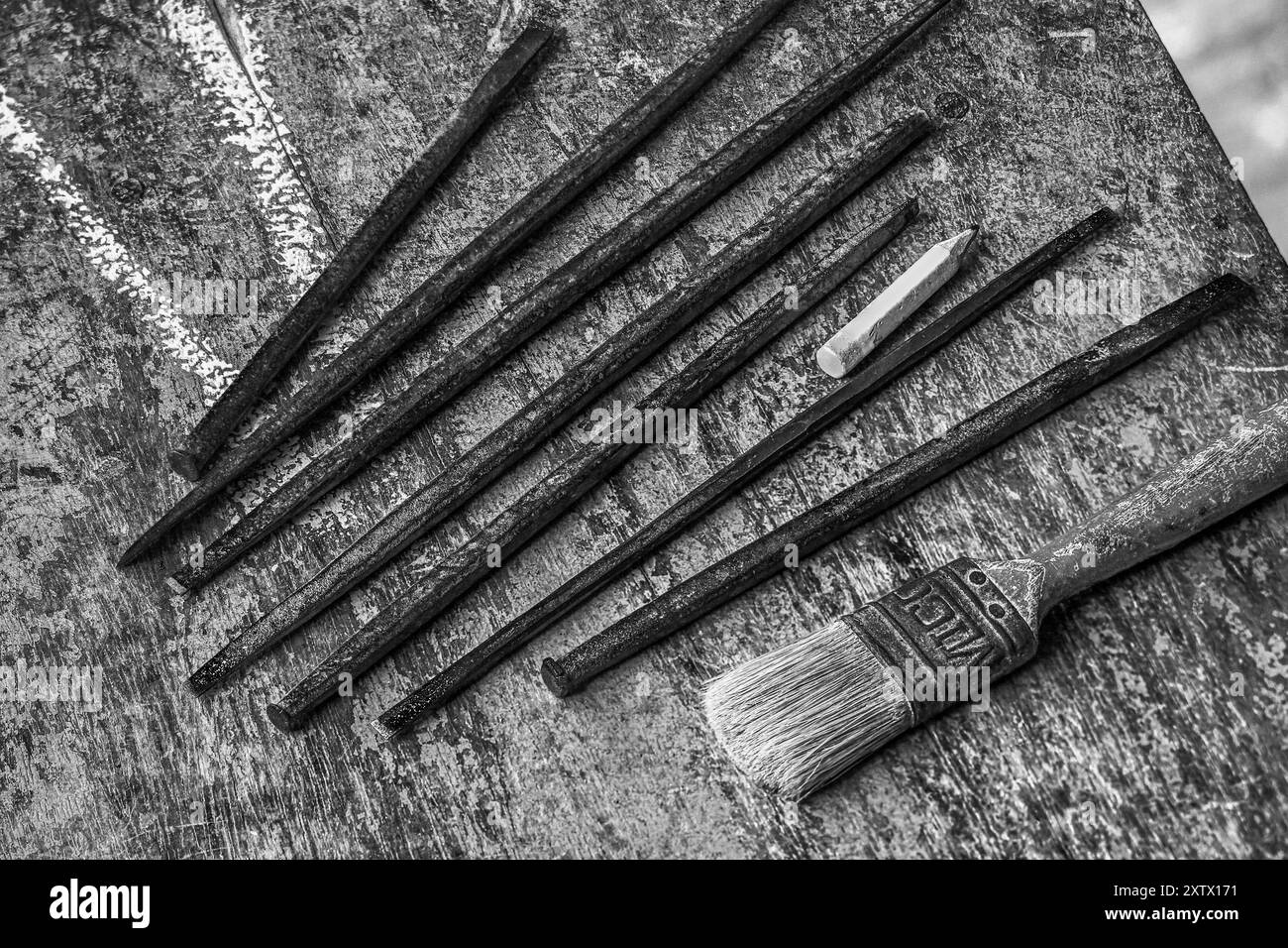 Kinds of art Black and White Stock Photos & Images - Alamy