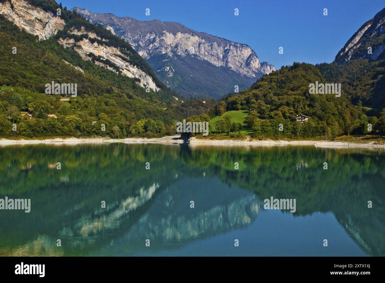 Lago tenno hi-res stock photography and images - Alamy