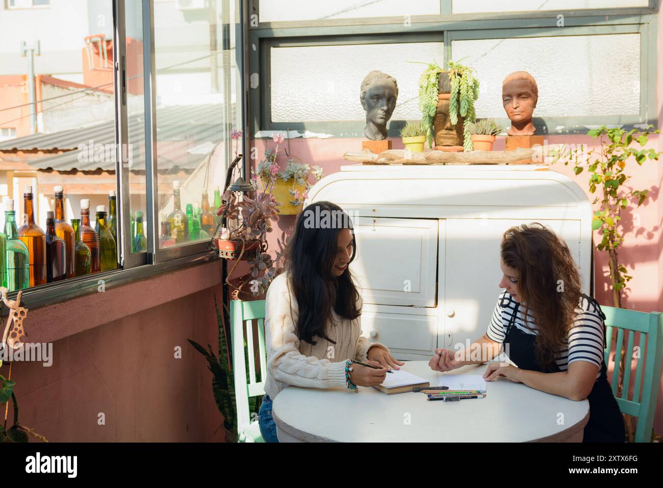 Real people doing real activities hi-res stock photography and images ...