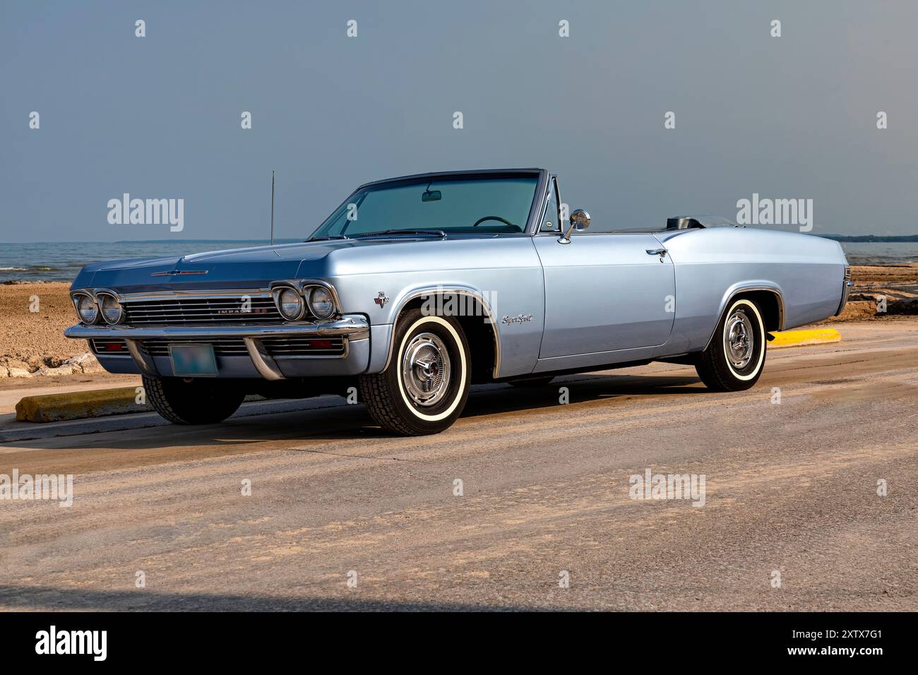 1965 Chevrolet Impala SS convertible on pavement Stock Photo - Alamy