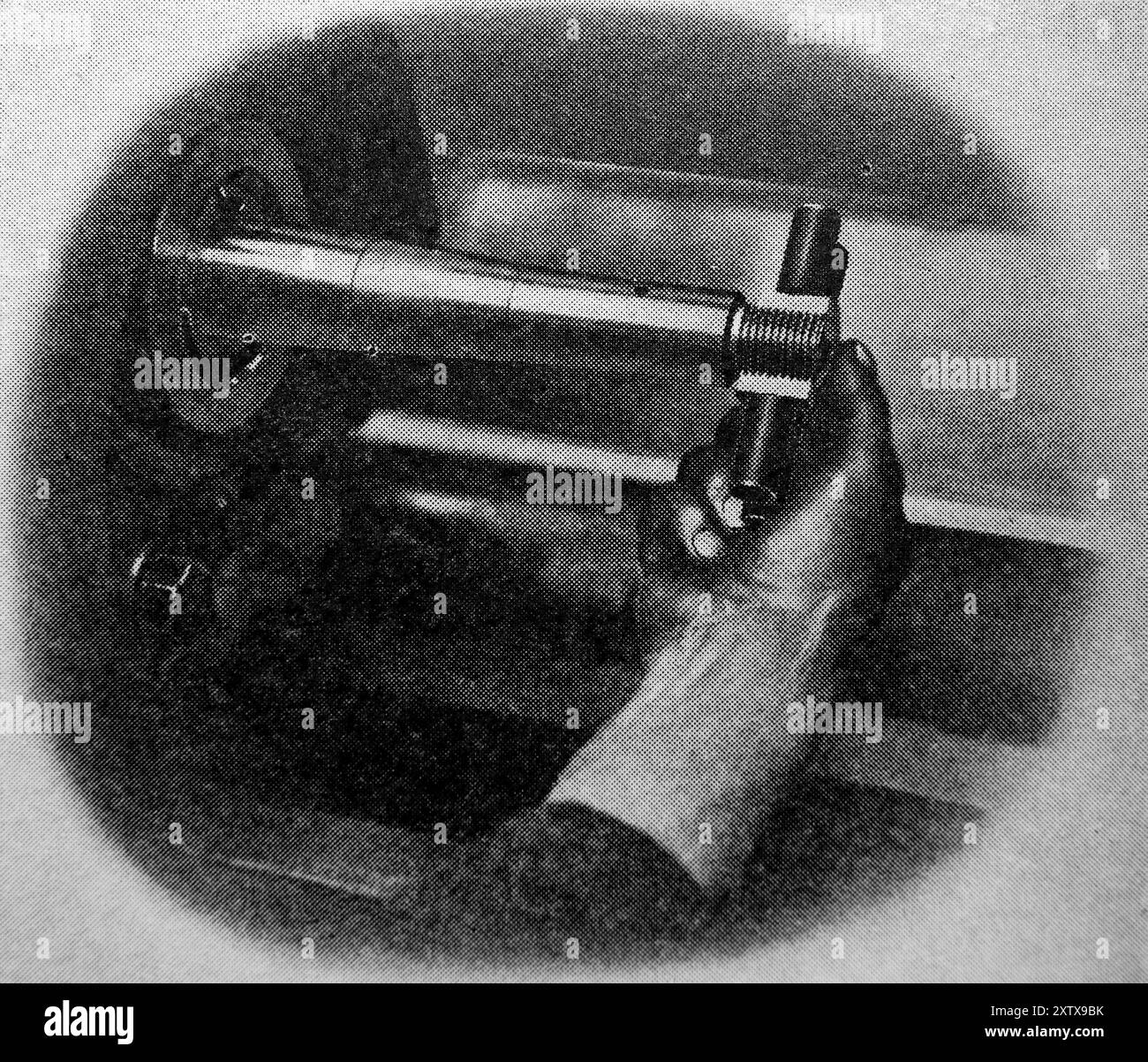 Using a Wickman (Coventry, England) gauge in a hexagon turret lathe ...